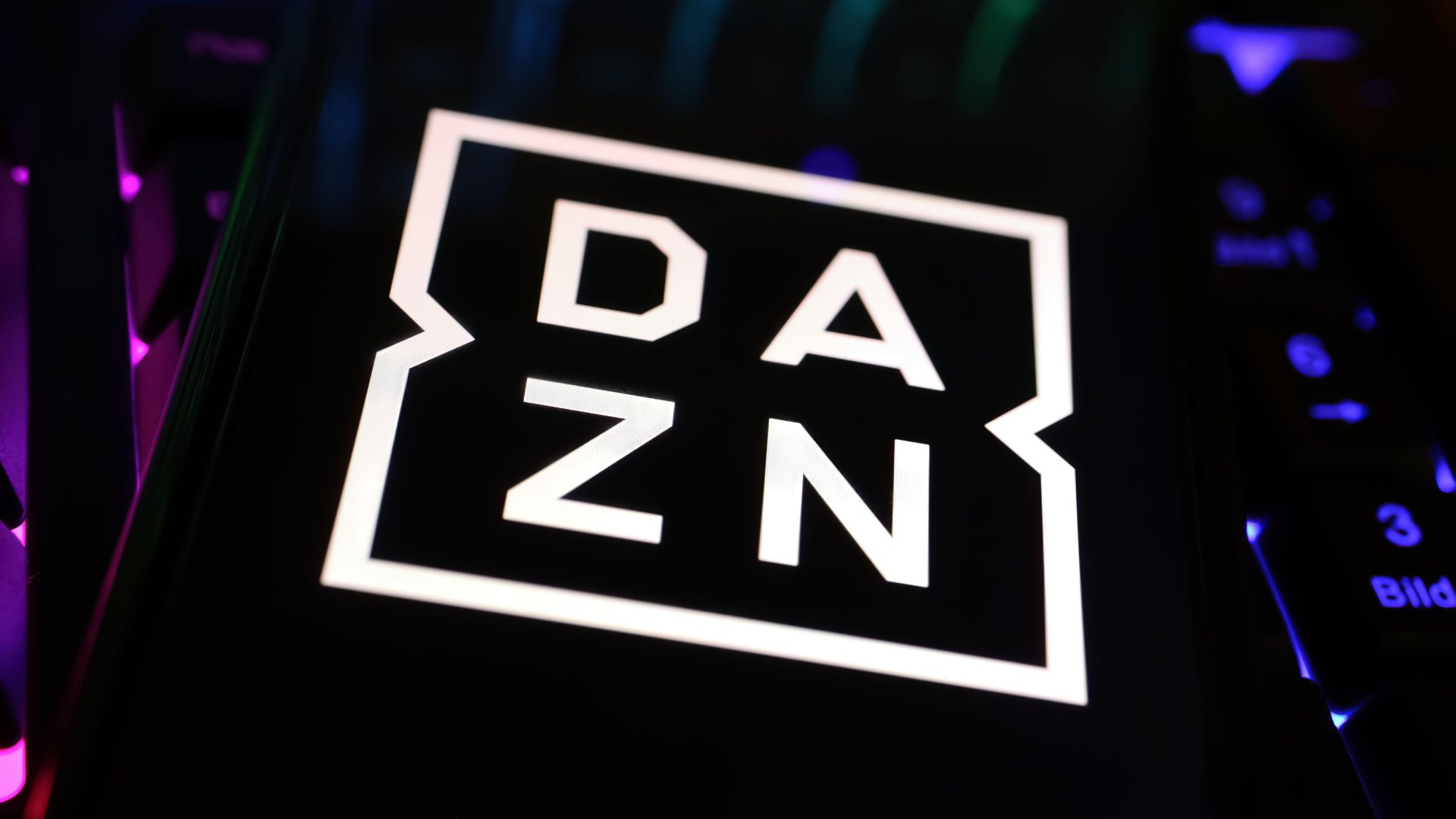 Surj Sports Investment Nears Acquisition of 10% Stake in DAZN - Ready To Fight