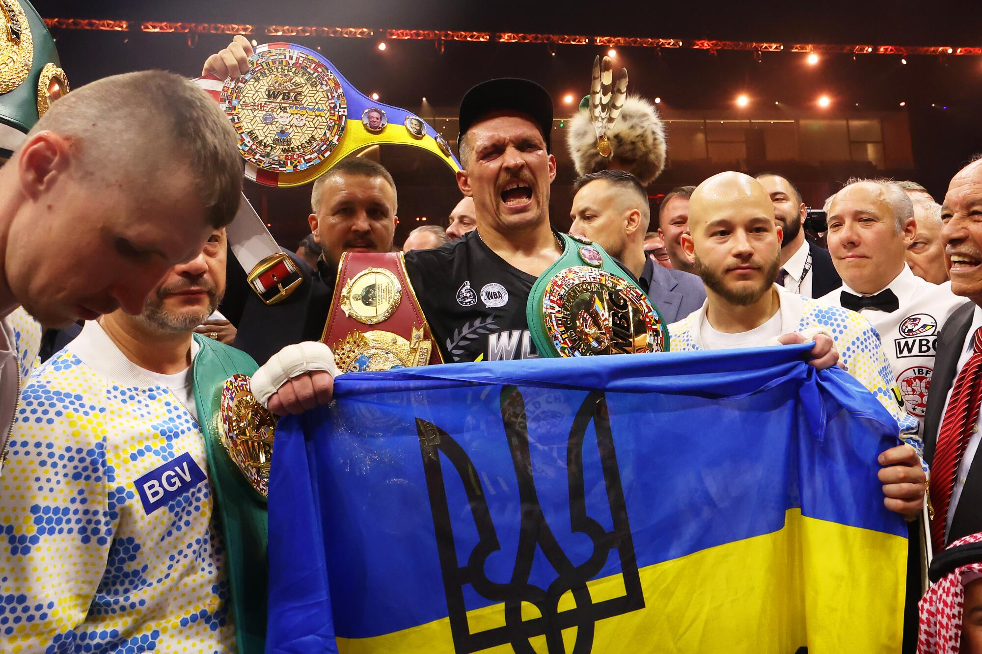 Usyk’s Cut: Oleksandr Receives Four Stitches - Ready To Fight