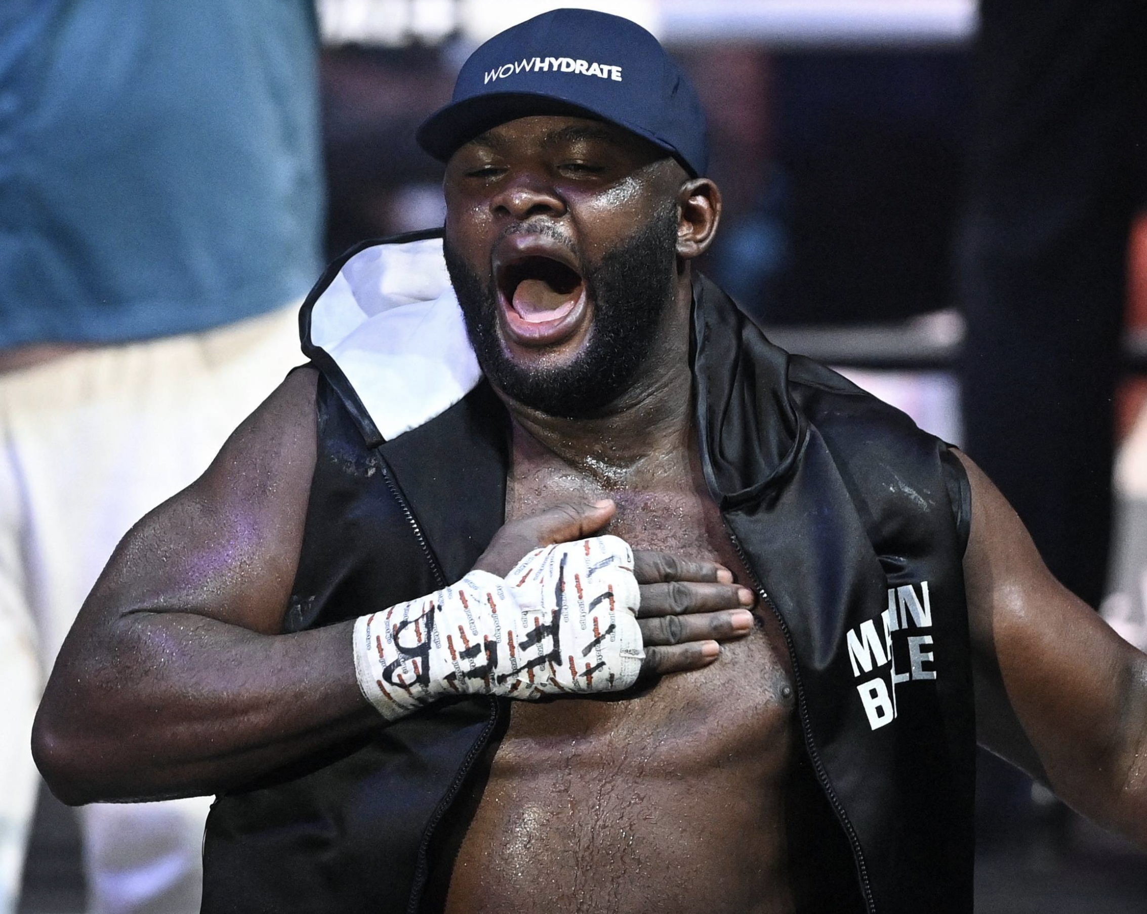 Martin Bakole Challenges Anthony Joshua - Ready To Fight