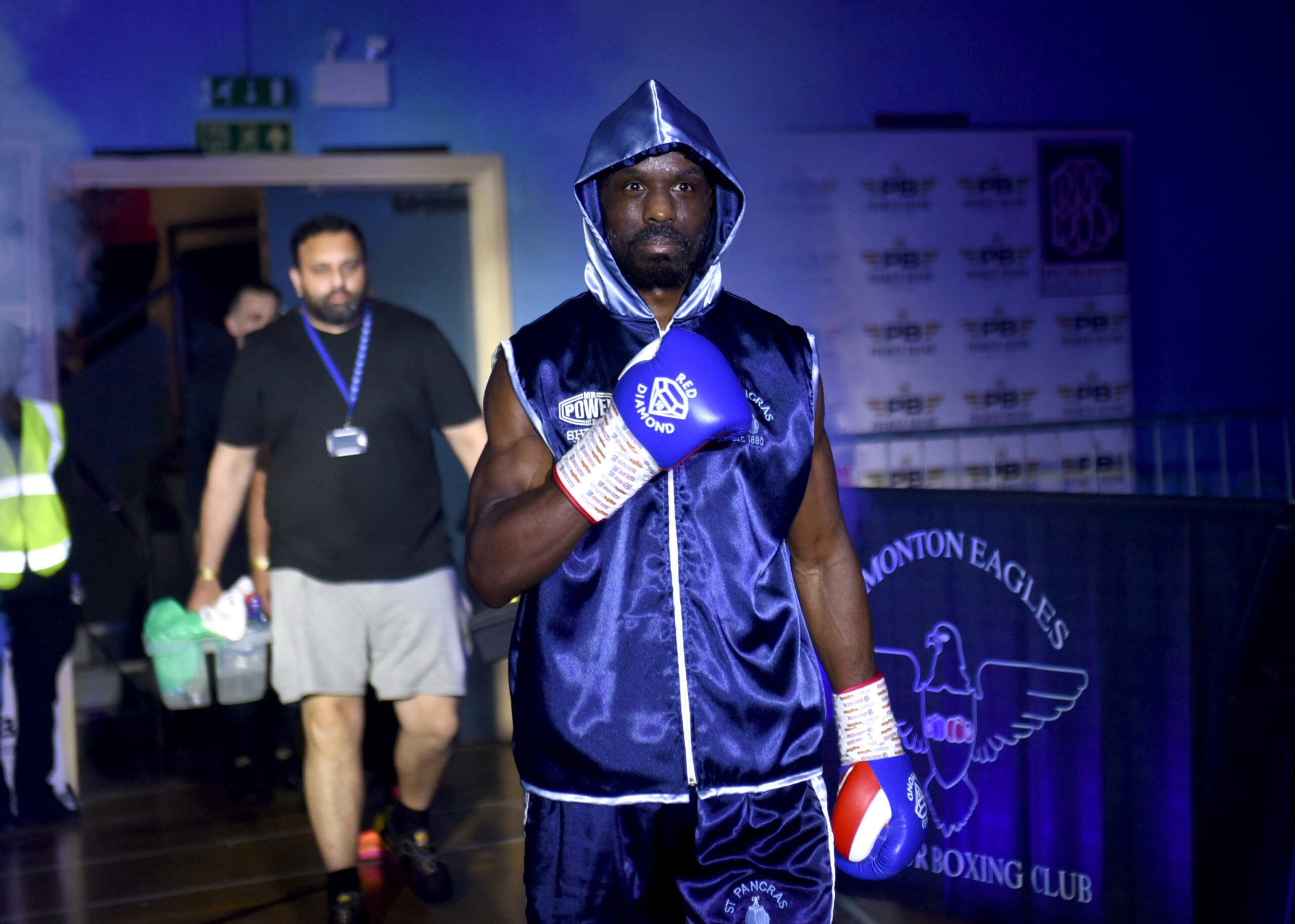 British Boxer Dies in Debut Match - Ready To Fight